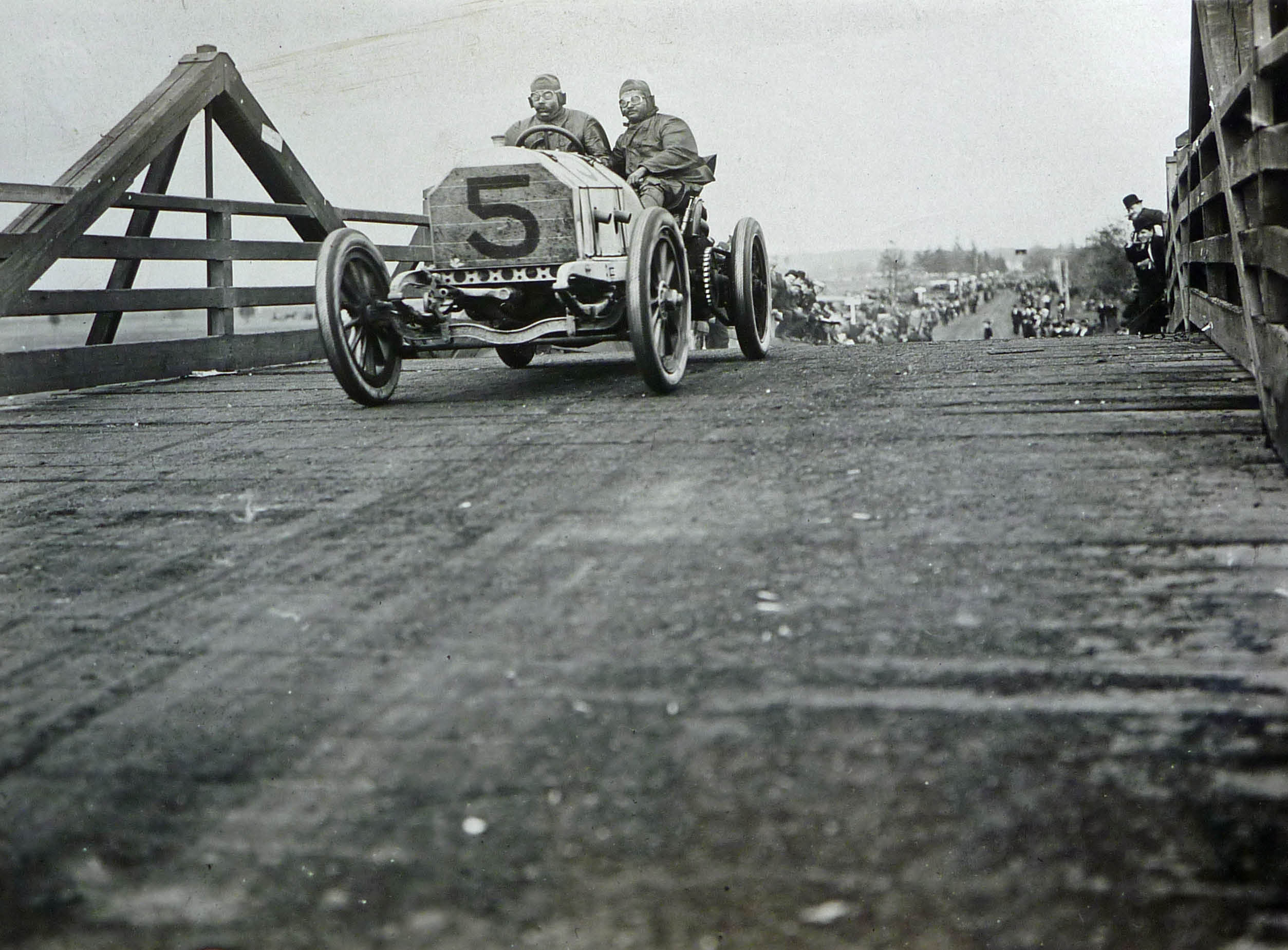 Vanderbilt Cup Races - Blog - Video: “The Ellison Avenue LIRR Bridge of ...