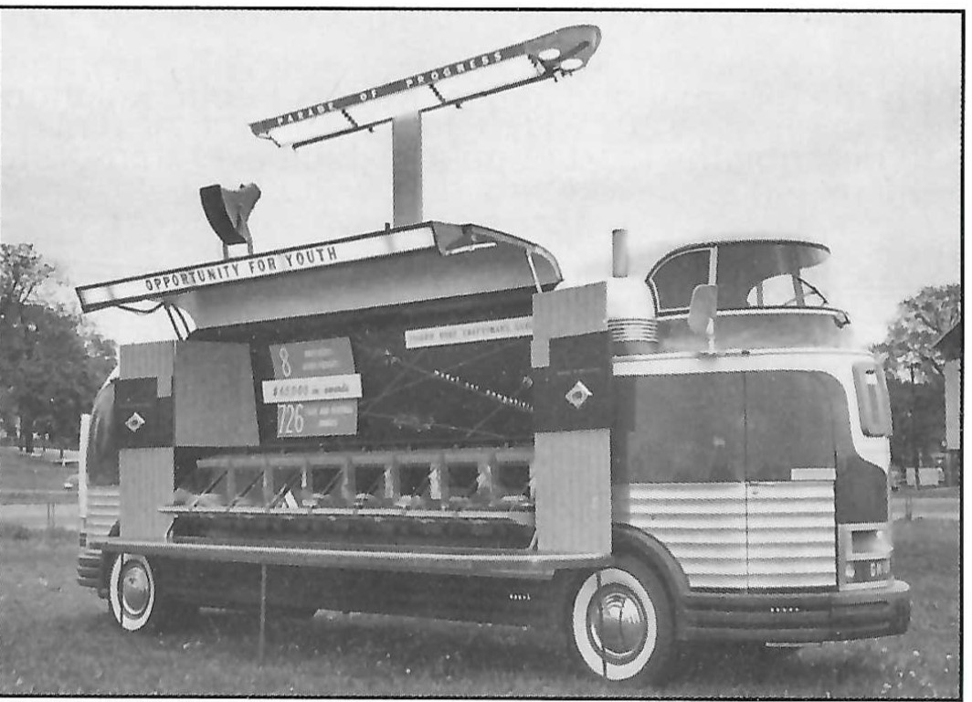 Vanderbilt Cup Races - Blog - The 1939 GM Futurliner: Automotive ...