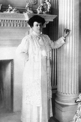 Vanderbilt Cup Races - Blog - A Mother’s Day Tribute: Alva Vanderbilt ...