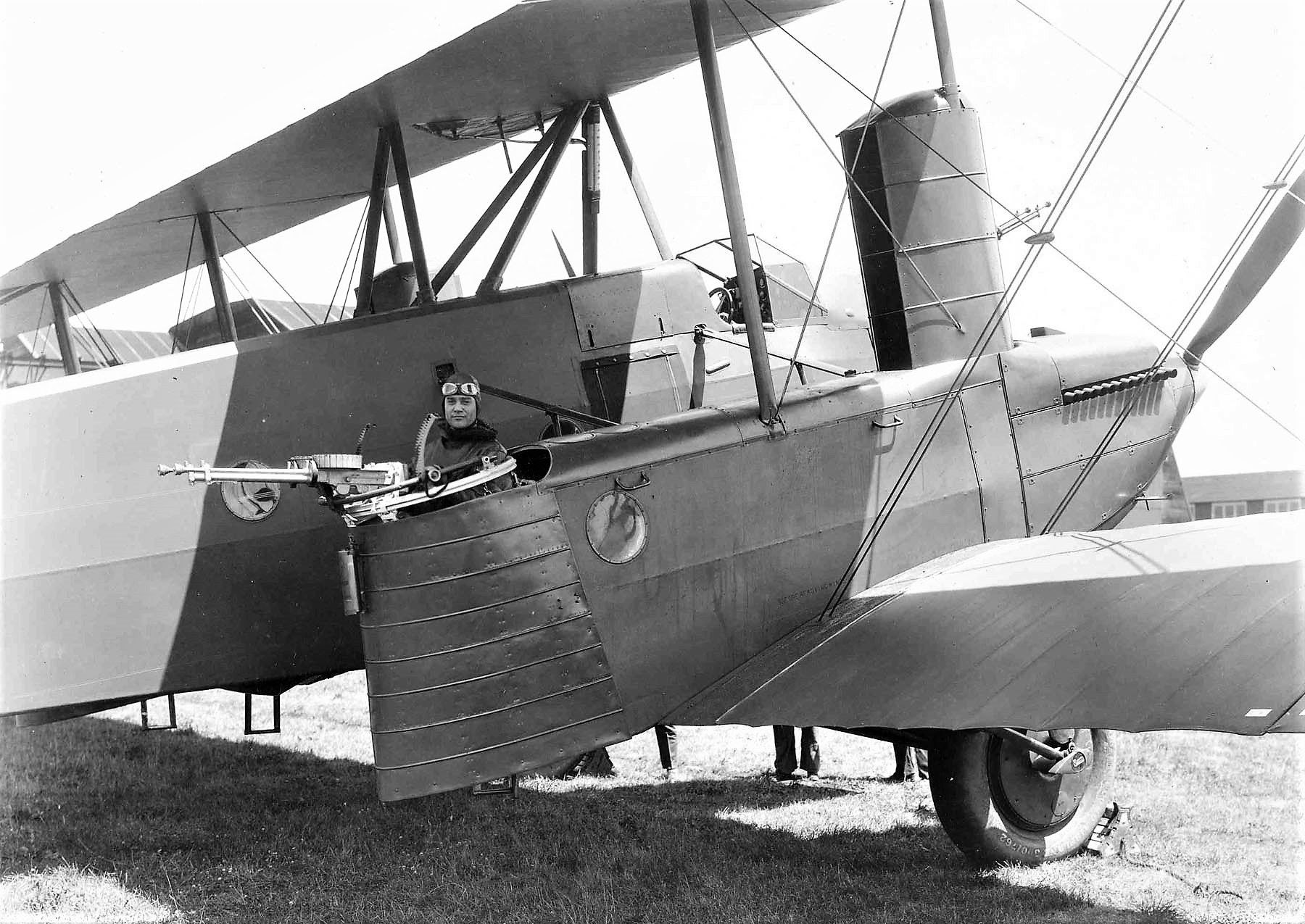 Vanderbilt Cup Races - Blog - Mystery Foto #42 Solved: A 1929 Curtiss B ...