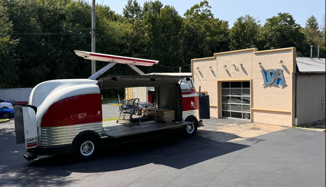 Vanderbilt Cup Races - Blog - The 1939 GM Futurliner: Automotive ...