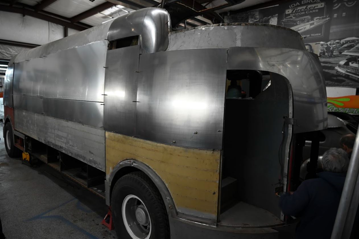 Vanderbilt Cup Races - Blog - The 1939 GM Futurliner: Automotive ...