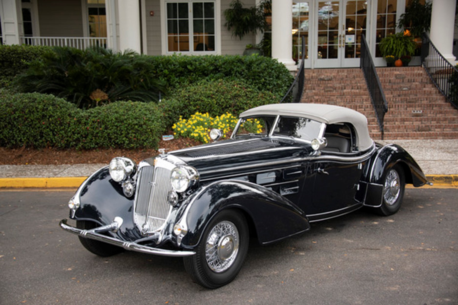 Vanderbilt Cup Races - Blog - Chrysler’s Chrysler awarded “Best in ...